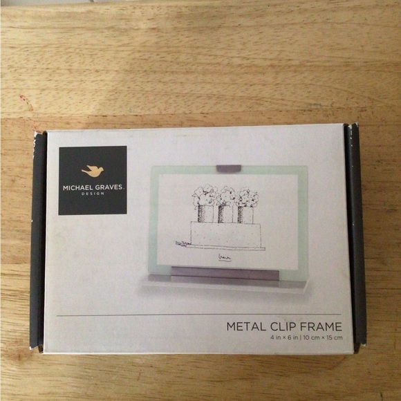 Michael Graves | Other | New Michael Graves Designs Metal Clip Frame ...